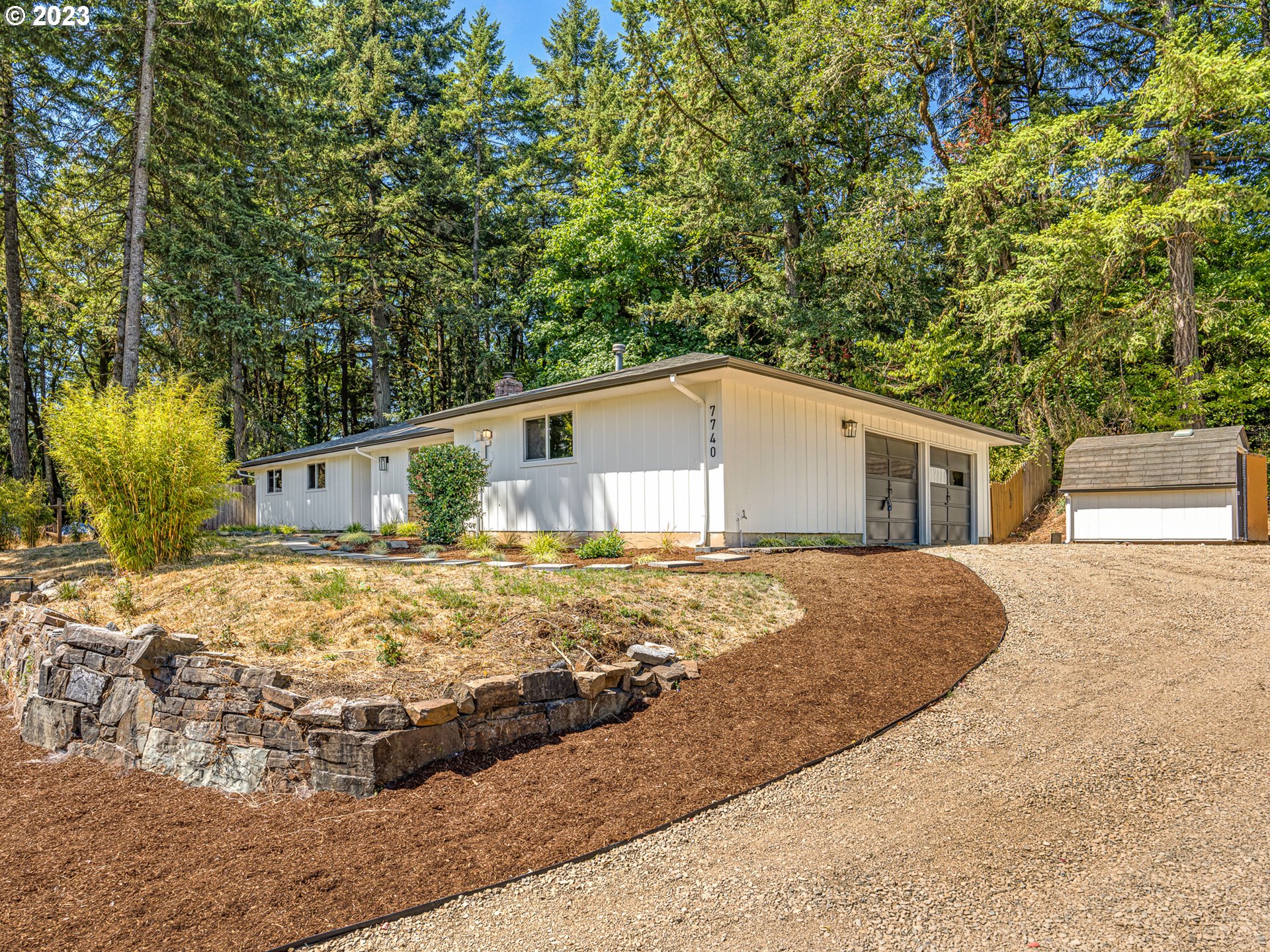 RMLSweb - Photo Viewer