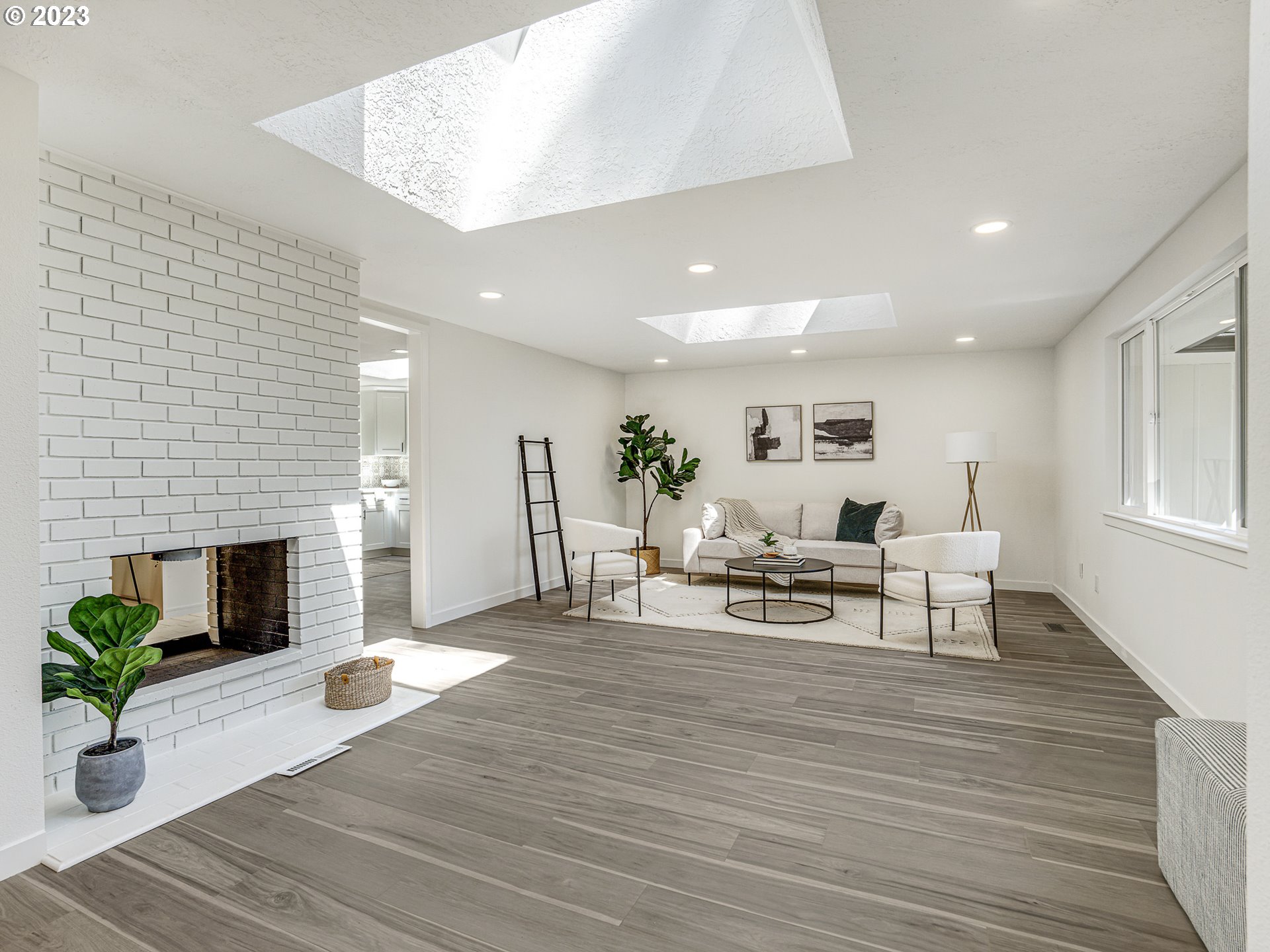 RMLSweb - Photo Viewer