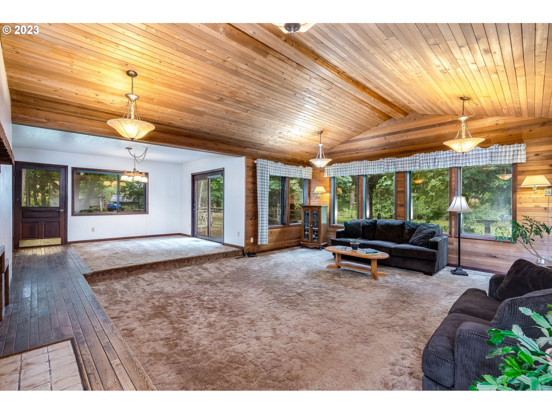 RMLSweb - Photo Viewer